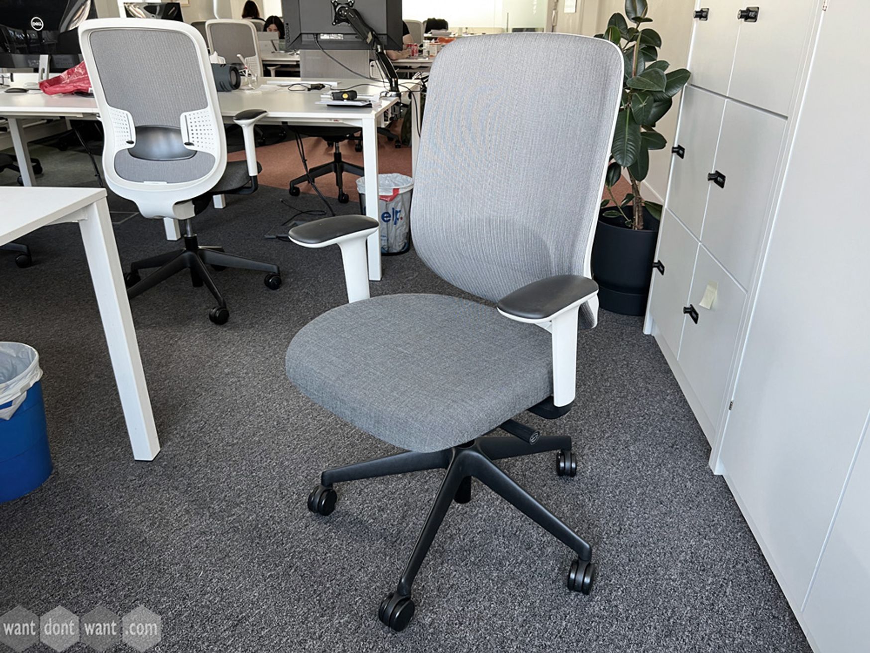 Want Dont Want.Com Second Hand Office Furniture Used Office Furniture Chairs Task Operator Executive Used Orangebox Do chairs with mesh backs and white frame