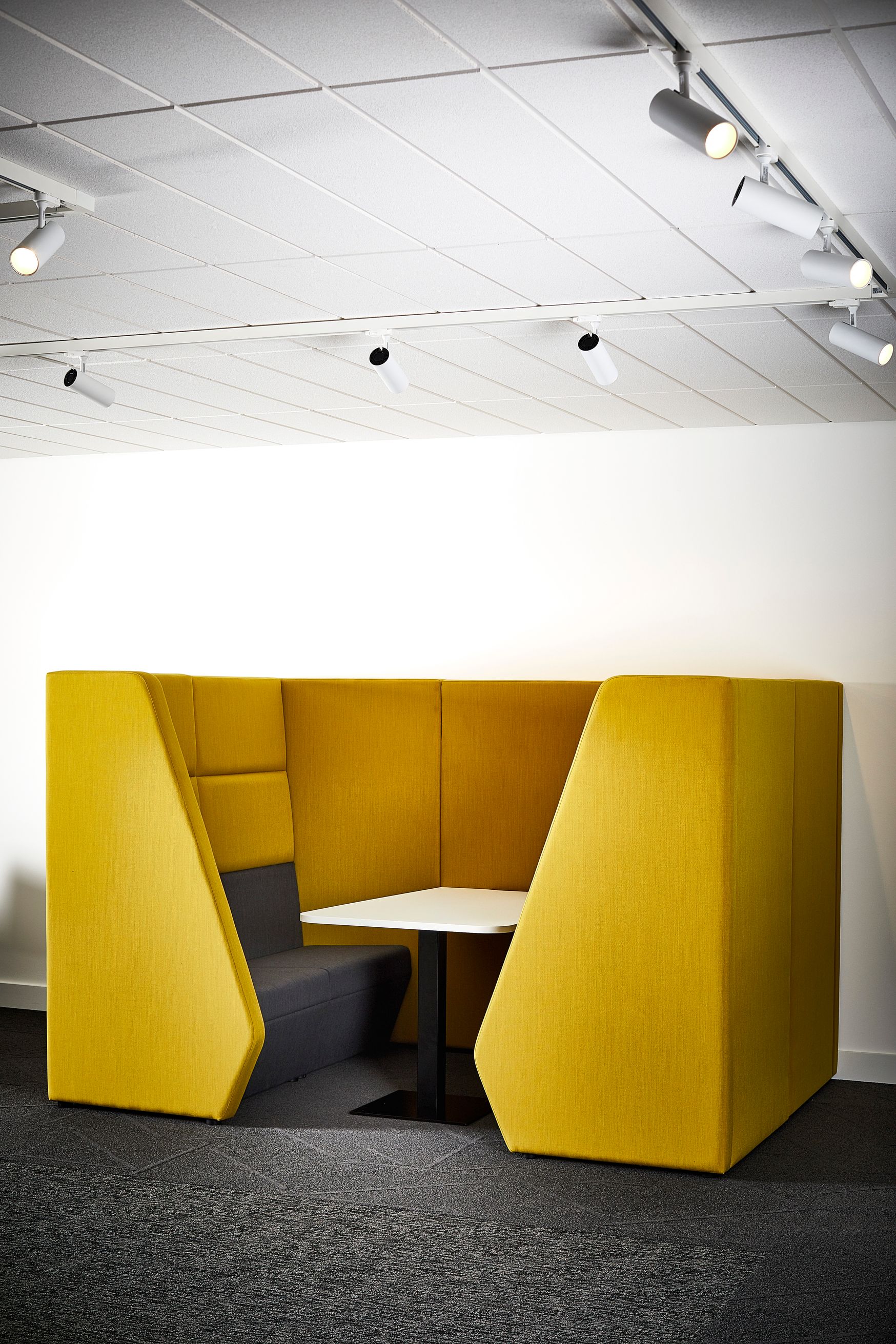 Want Dont Want.Com: New Office Furniture | Meeting & Sofa Booths ...